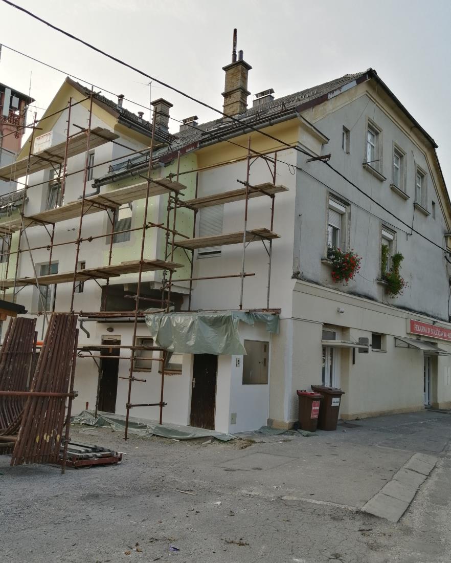 Prenova stavbe na Roški cesti 12 - kocevje.si